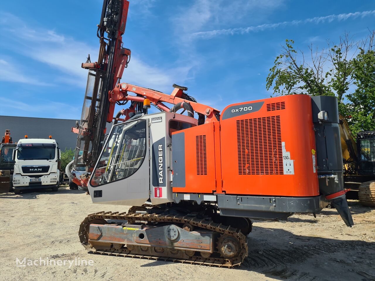 Sandvik DX700 horizontal drilling rig for sale France Saint-Priest, LZ28978
