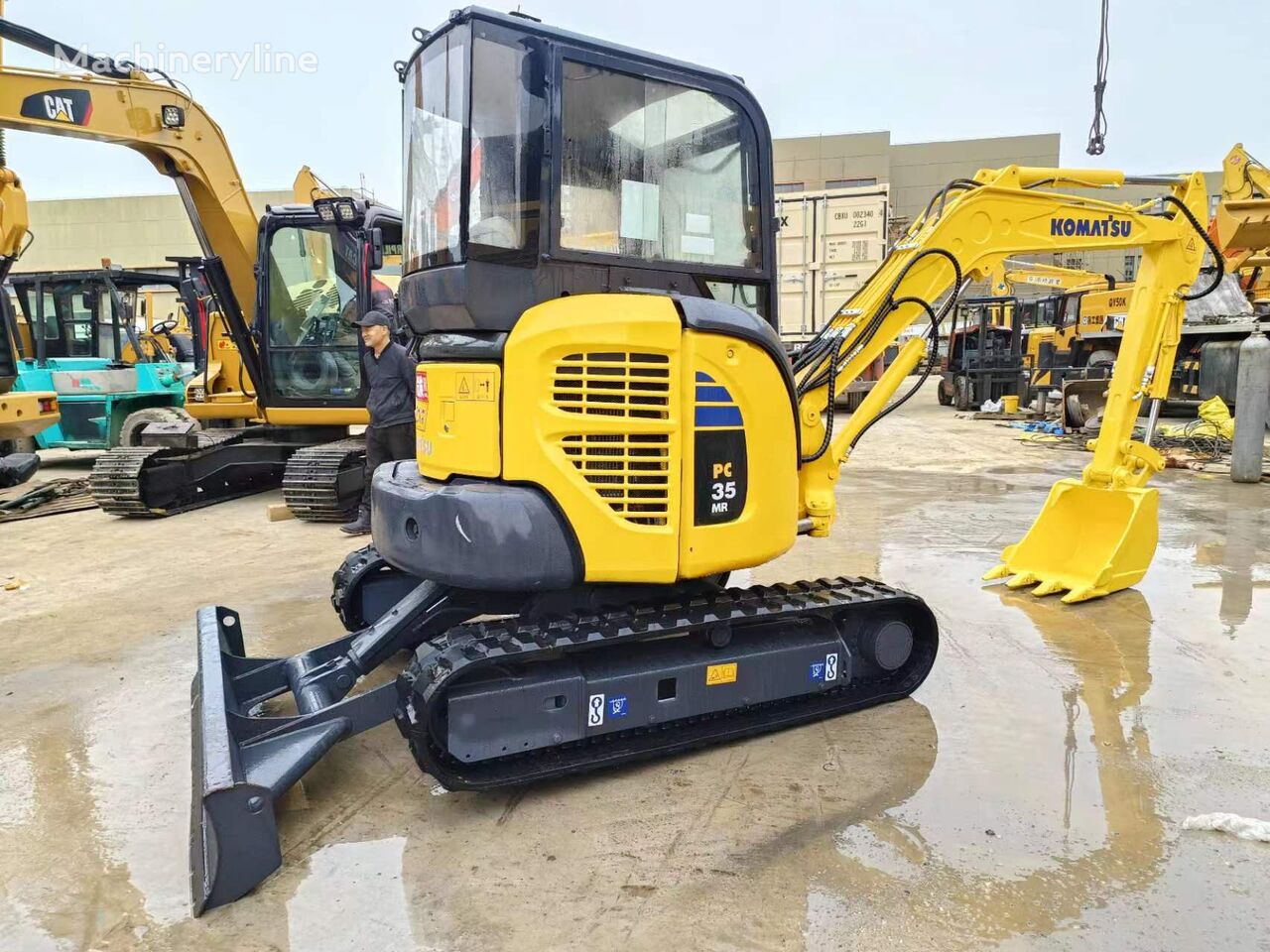 Komatsu PC35 mini excavator for sale China Shanghai, FW38539