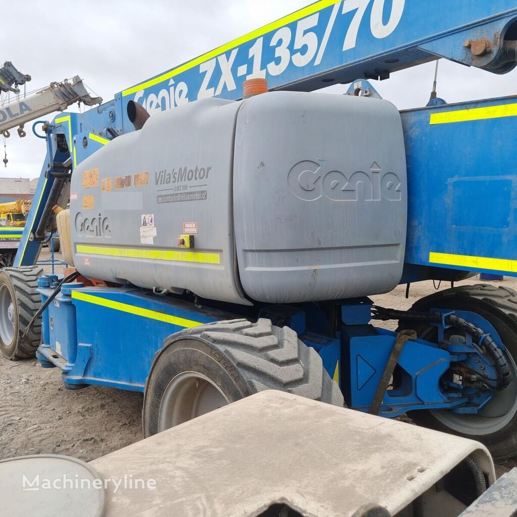 Genie ZX-135 telescopic boom lift for sale Chile, XR40880