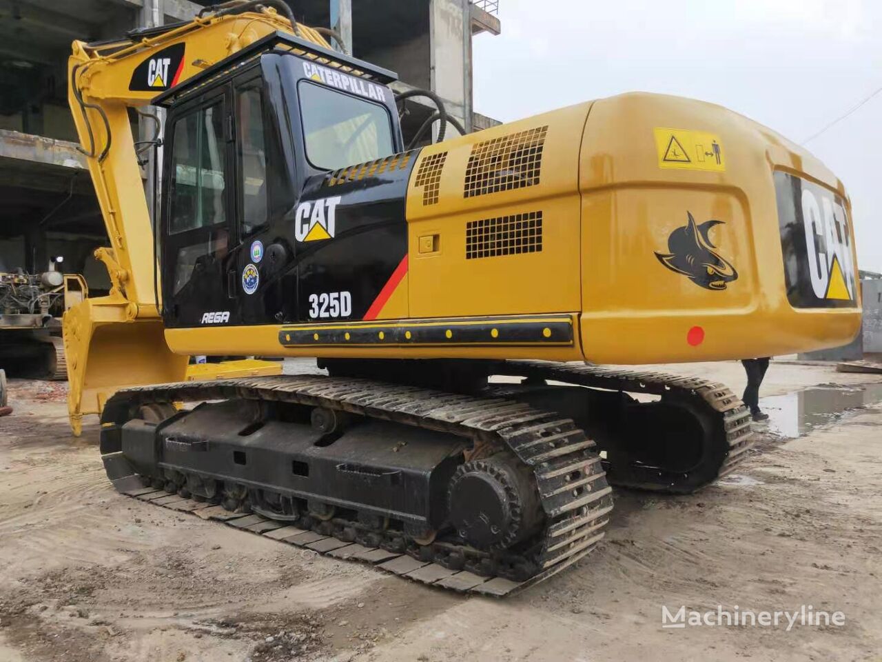 Caterpillar 325D tracked excavator for sale China Minhang District, XF41249