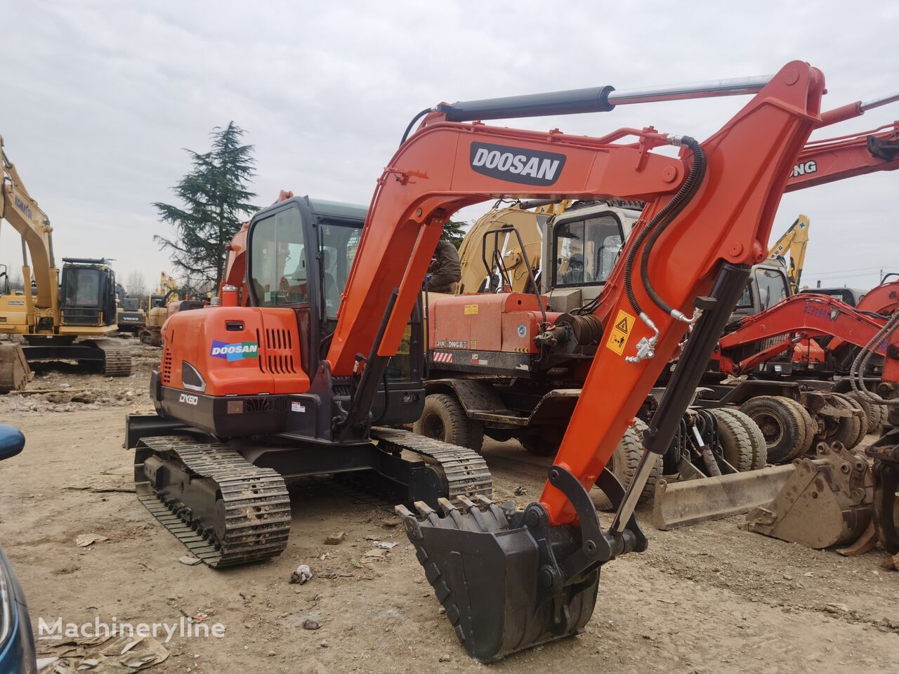 Doosan DX60 tracked excavator for sale China He Fei Shi, YZ36005