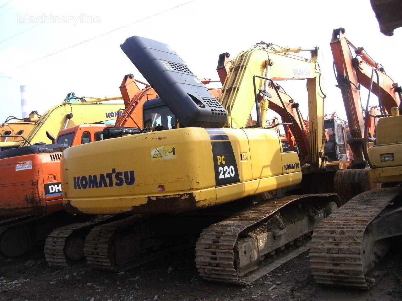 KOMATSU PC220-8 tracked excavator for sale China Shanghai,Songjiang ...