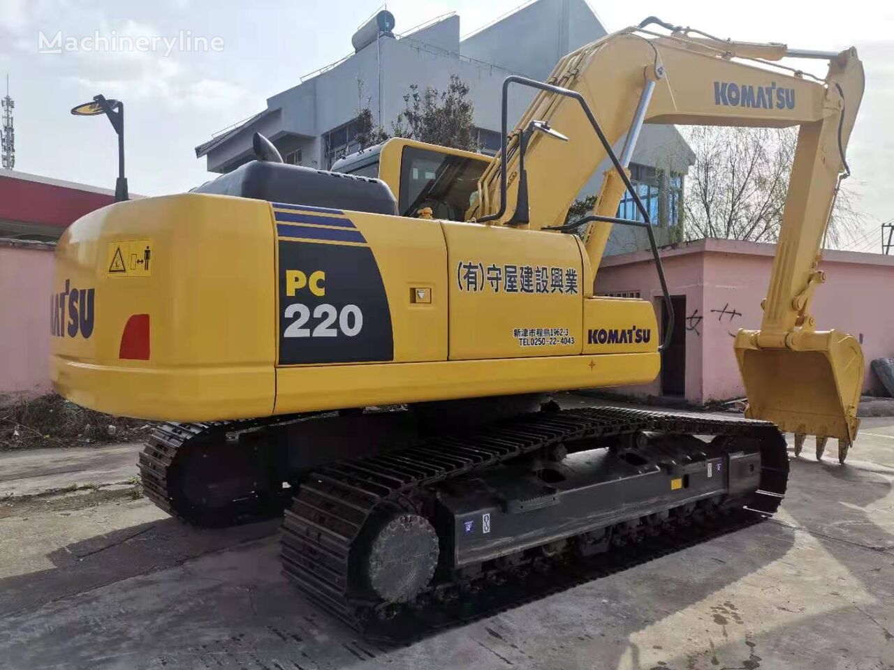 Komatsu PC220-8 tracked excavator for sale China Shanghai,Songjiang ...