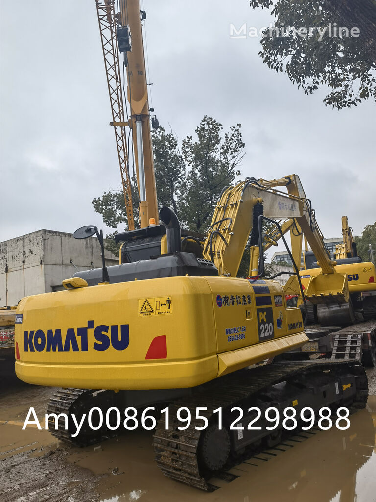 Komatsu PC220-8 tracked excavator for sale China Shanghai, NQ39122