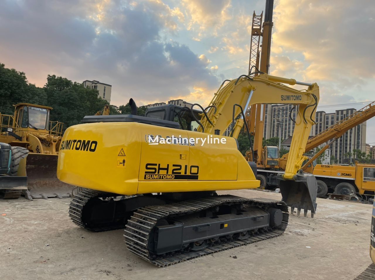Sumitomo SH210 tracked excavator for sale China Shanghai, MU39942