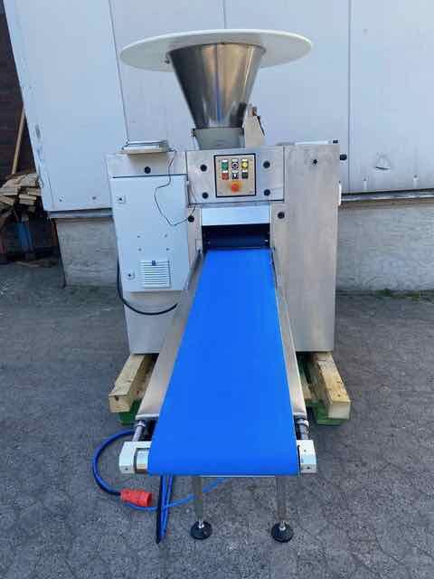 Benier 2 Kammer Teigabwieger dough divider for sale Germany Bielefeld ...